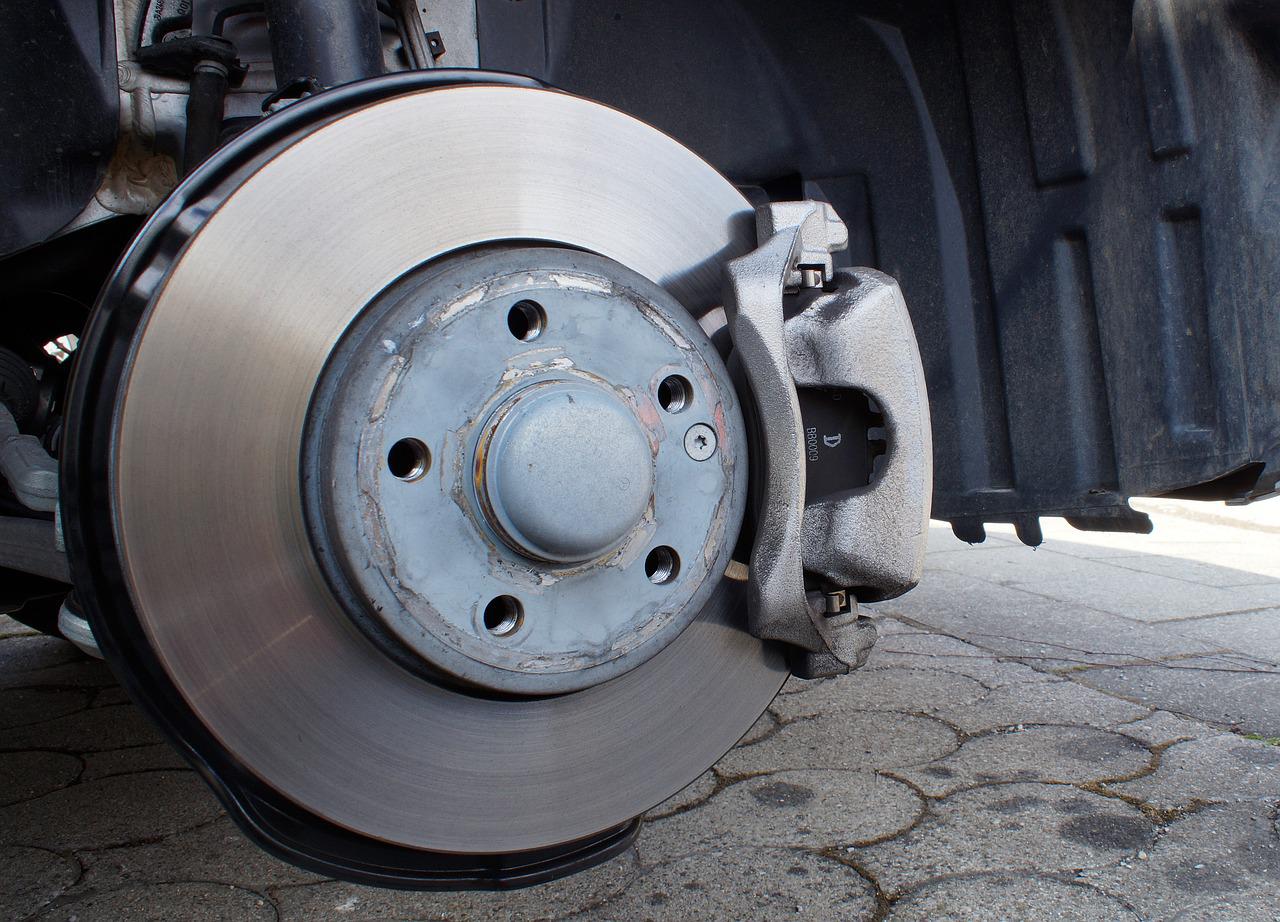 Does Your Lincoln Need a Brake Repair? | Bob Maxey Lincoln Blog